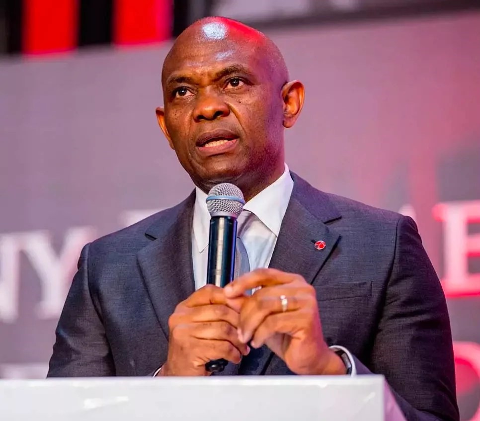 La Fondation Tony Elumelu octroie 5.000 dollars à plus de 1000 jeunes ...
