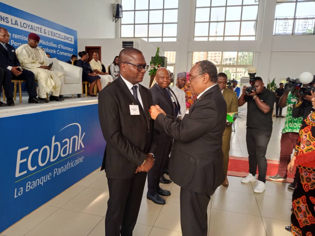 Ecobank Cameroun honore 196 employés pour leur loyauté et fidélité ...